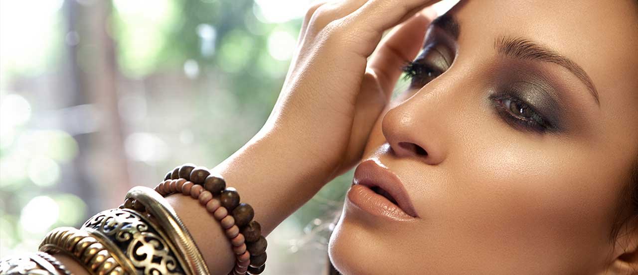 Fashion Write for Us, Beauty, Skin Care, Clothing Trends - Piethis