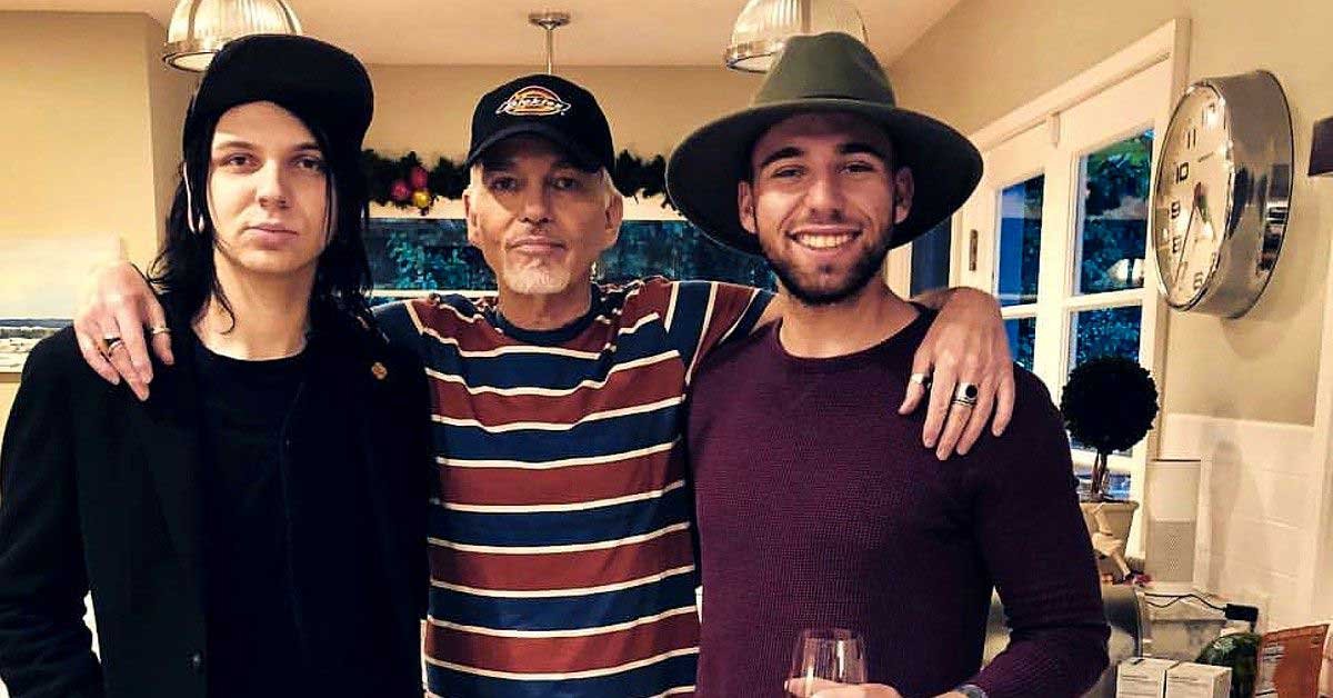 Alexander Benton Gradow, Son Of George Gradow and Barbi Benton - Piethis